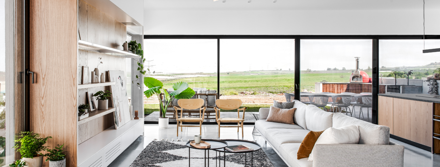 אלוג'י – חלונות מעוצבים שמעצבים את הבית | ALUG