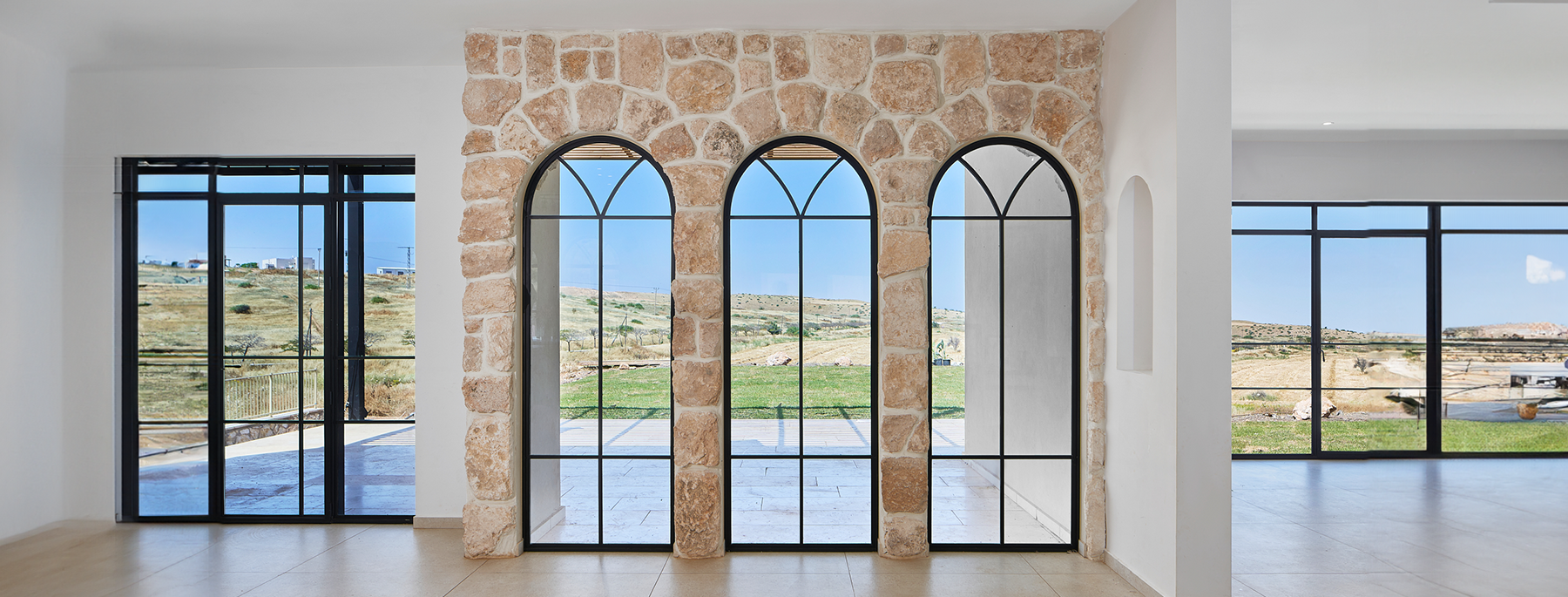 אלוג'י חלונות שעושים את העיצוב - Alug